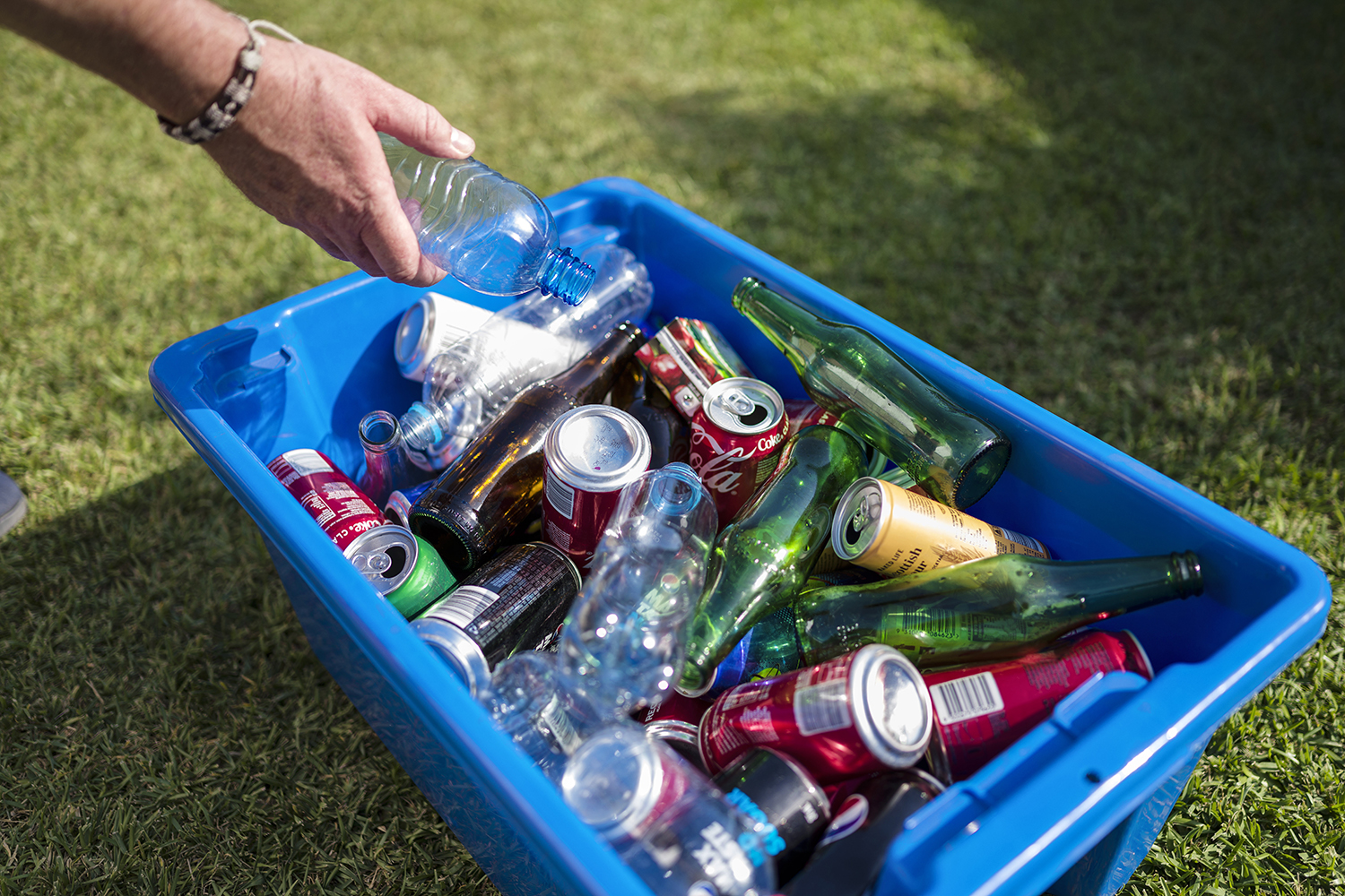 Queenslanders return 50 million containers in one record week